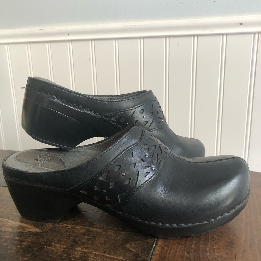 Dansko Shyanne Black Leather Platform Clogs Mules Las… - Gem